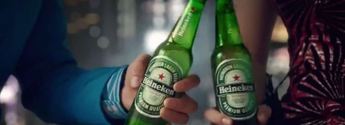 Nova propaganda da Heineken para divulgar a nova coleção de garrafas ...